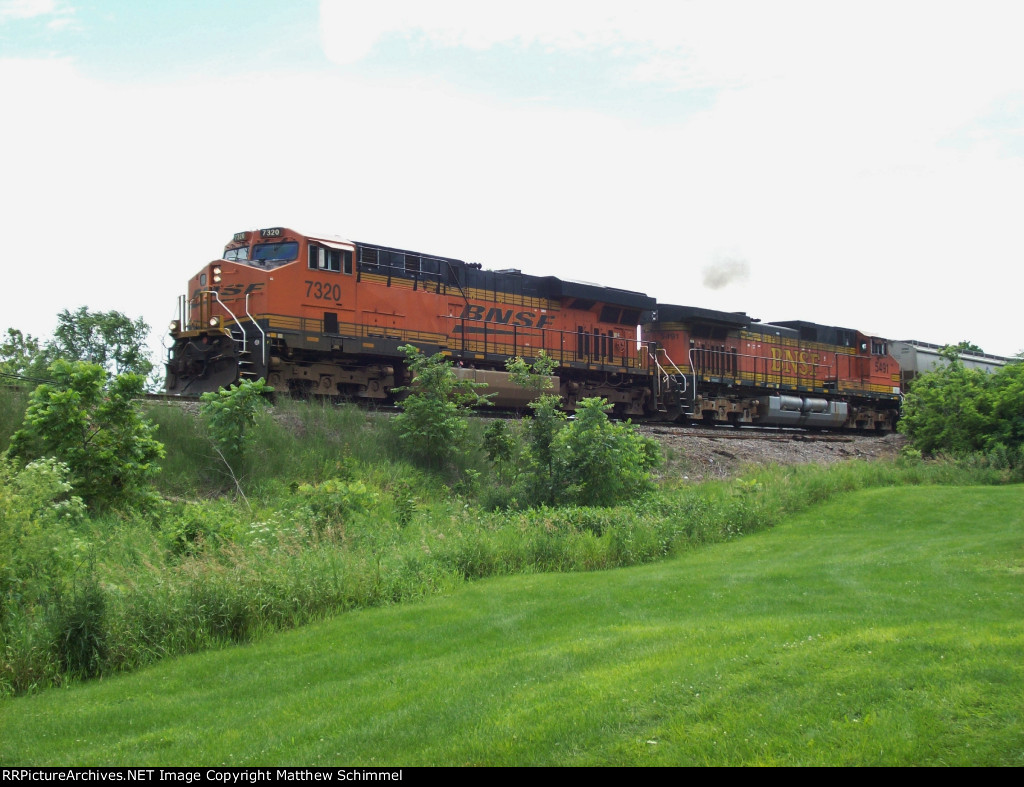 BNSF 7320